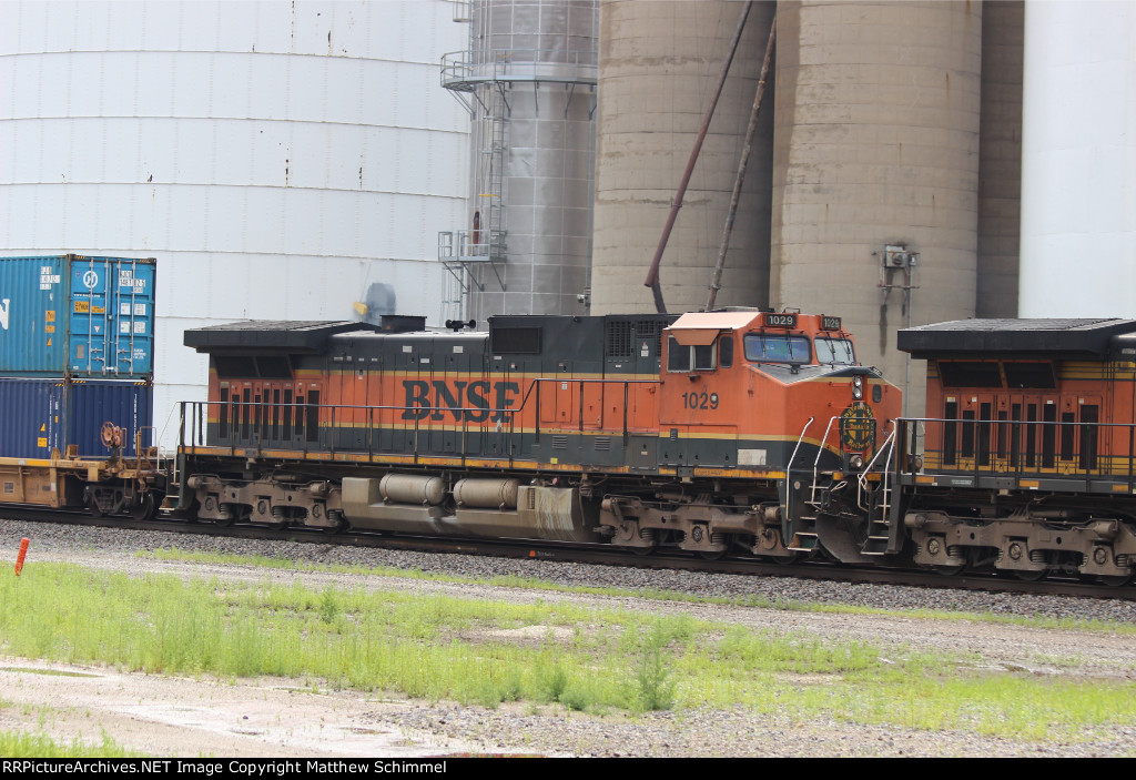 BNSF 1029